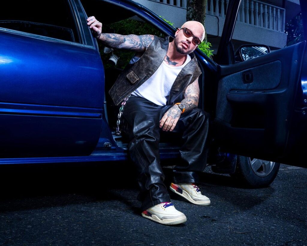 Air Jordan 3 x J Balvin Medellin Sunset - Shoe Locker