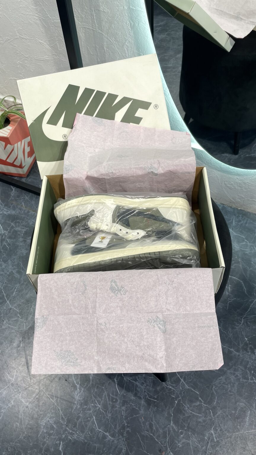 Travis Scott x Air Jordan 1 Low Medium Olive - Shoe Locker