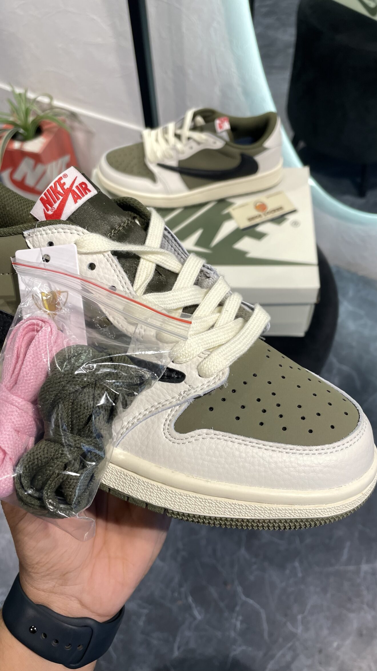 Travis Scott x Air Jordan 1 Low Medium Olive - Shoe Locker